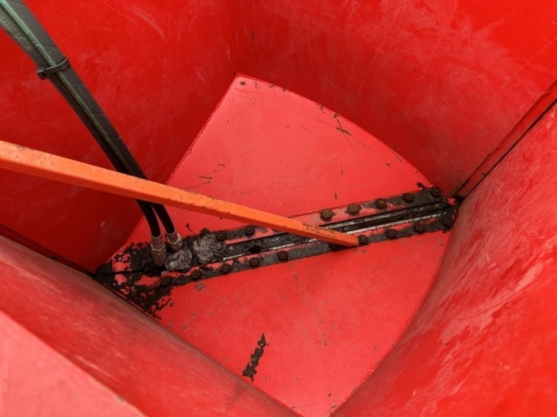 Versa 75 Silage Bucket | J. Stout Auction