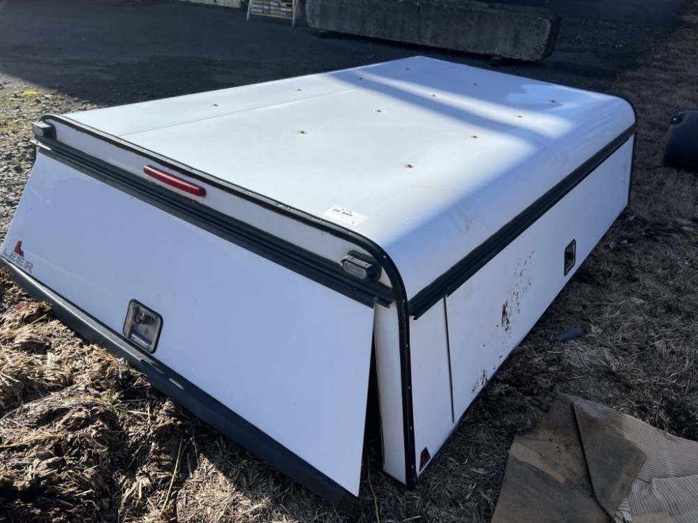 Leer Truck Canopy | J. Stout Auction