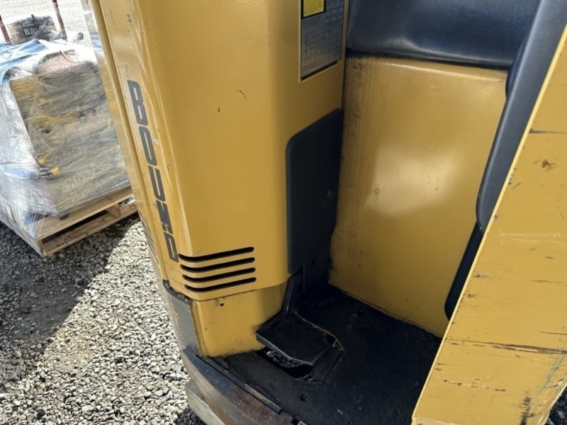 Caterpillar NRR30 Stand Up Fork Lift | J. Stout Auction