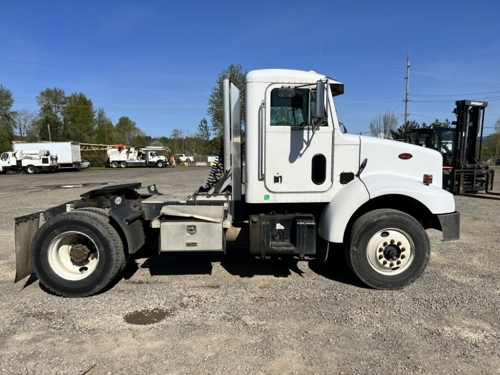 2005 Peterbilt 330 S/A Truck Tractor | J. Stout Auction