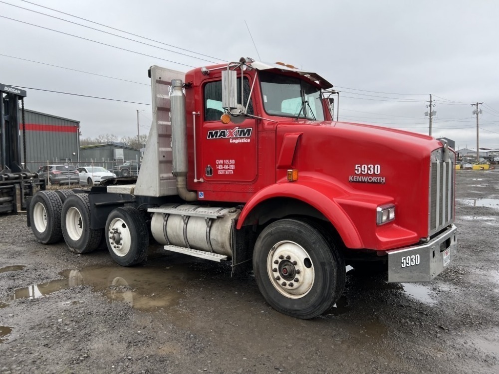 1996 Kenworth T800 Tri-Axle Truck Tractor | J. Stout Auction