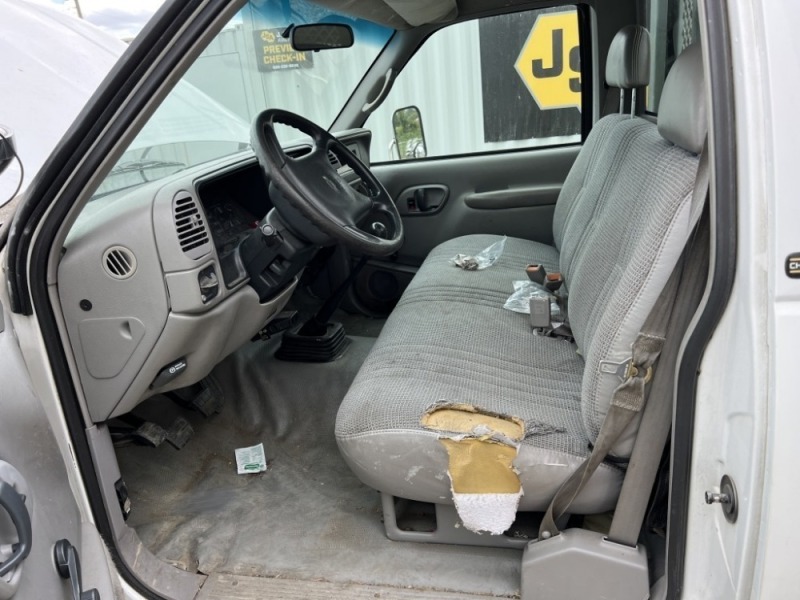1998 Chevrolet GMT-400 Flatbed Truck | J. Stout Auction
