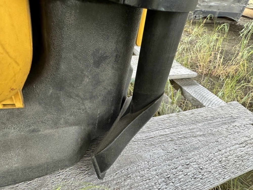 DeWalt DC500 Wet/Dry Vacuum | J. Stout Auction