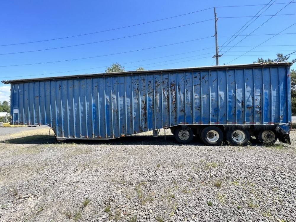2006 Star Quad-Axle Possum Belly Chip Trailer | J. Stout Auction