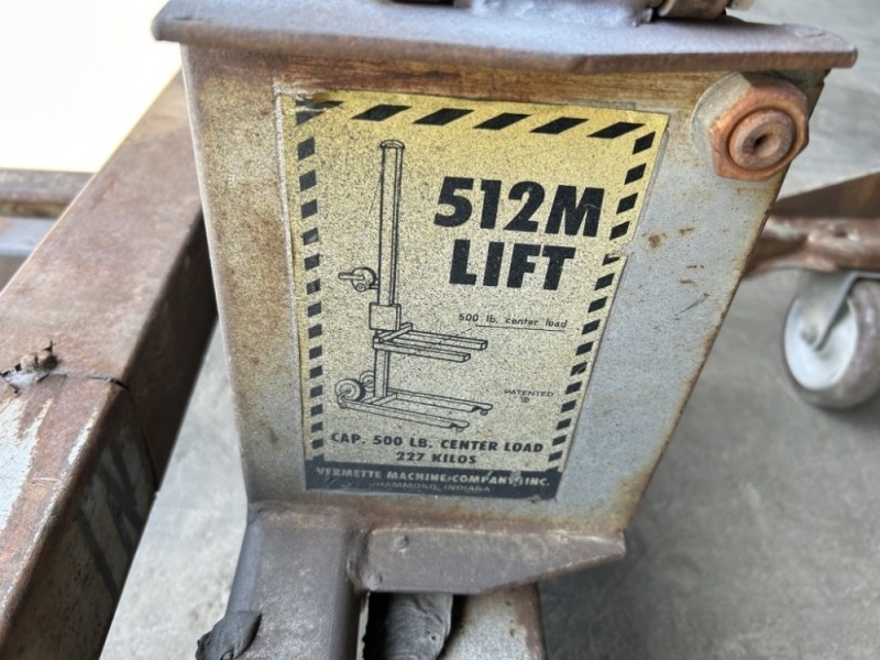 Vermette 512M Material Lift | J. Stout Auction