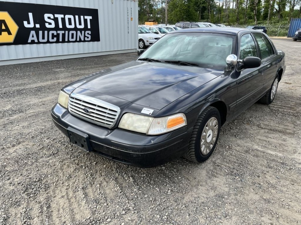 2004 Ford Crown Victoria Sedan | J. Stout Auction