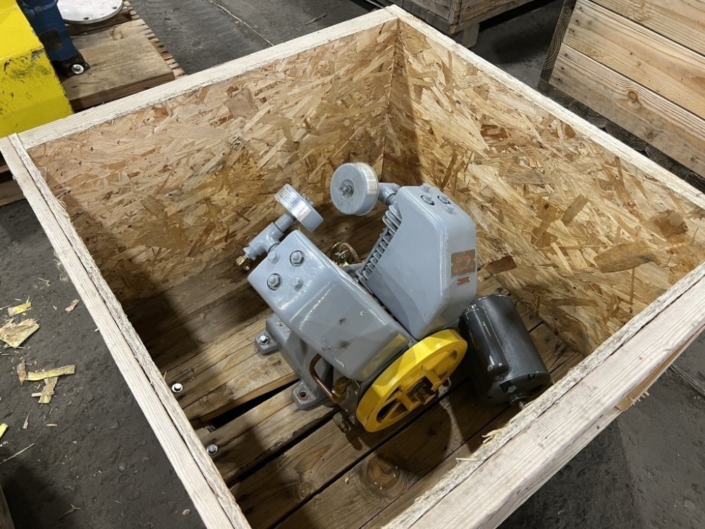 Kaji YD2A-2.2C Air Compressor Head | J. Stout Auction