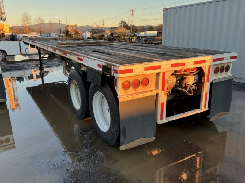 1988 TrailCo PI-42 T/A Flatbed Trailer | J. Stout Auction