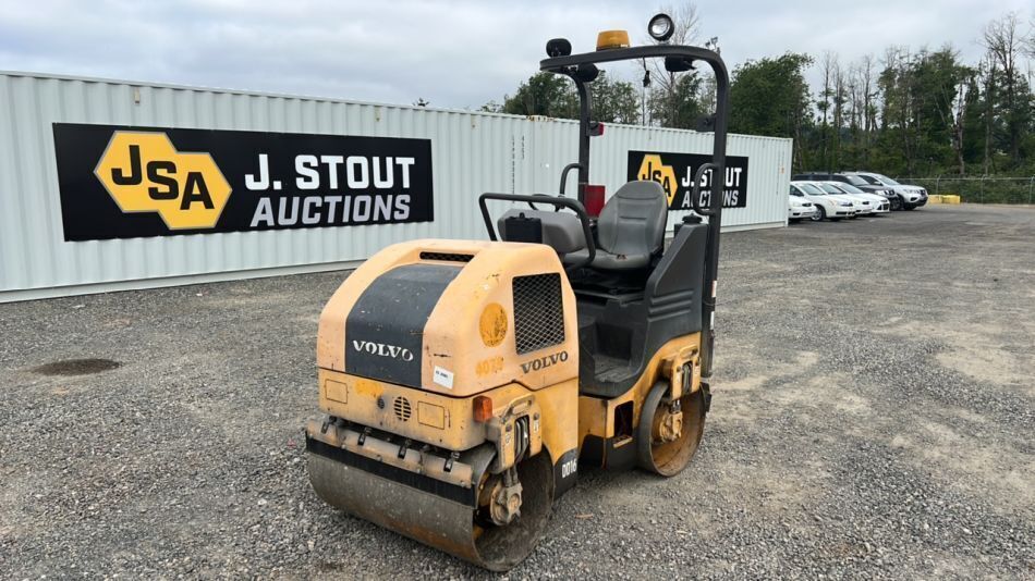 2007 Volvo DD16 Tandem Vibratory Roller | J. Stout Auction
