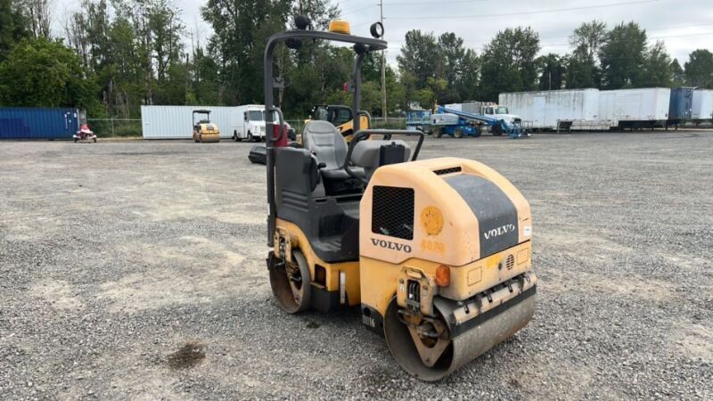2007 Volvo DD16 Tandem Vibratory Roller | J. Stout Auction