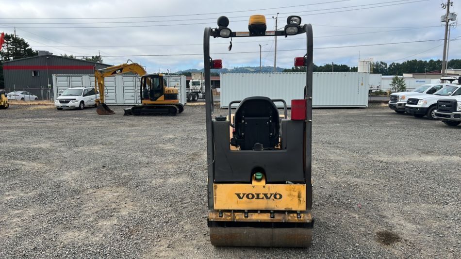 2007 Volvo DD16 Tandem Vibratory Roller | J. Stout Auction
