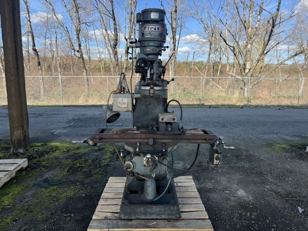 First LC-1 1/2TM Turret Milling Machine | J. Stout Auction