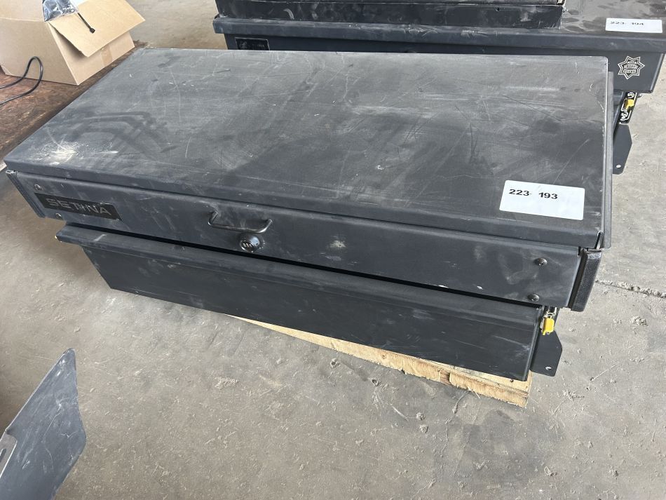 Setina Storage Box | J. Stout Auction