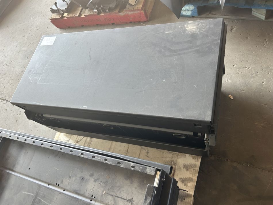 Setina Storage Box | J. Stout Auction