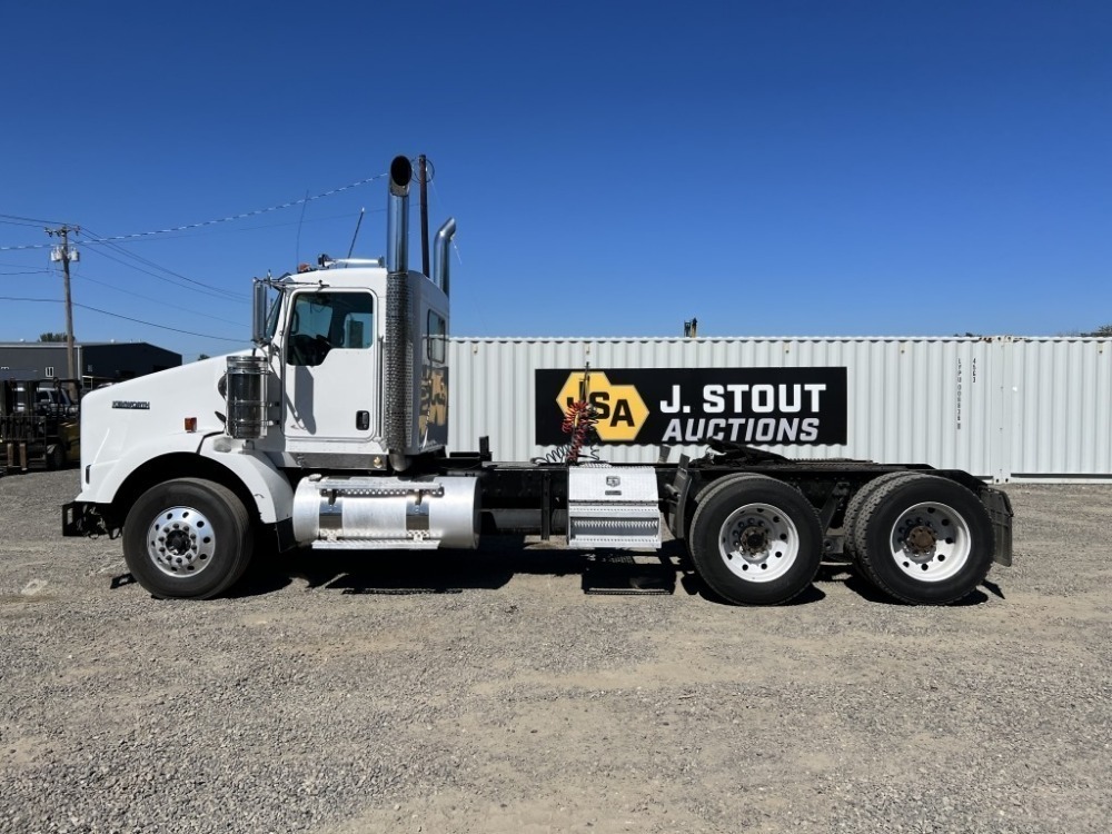 2010 Kenworth T800 T/A Truck Tractor | J. Stout Auction