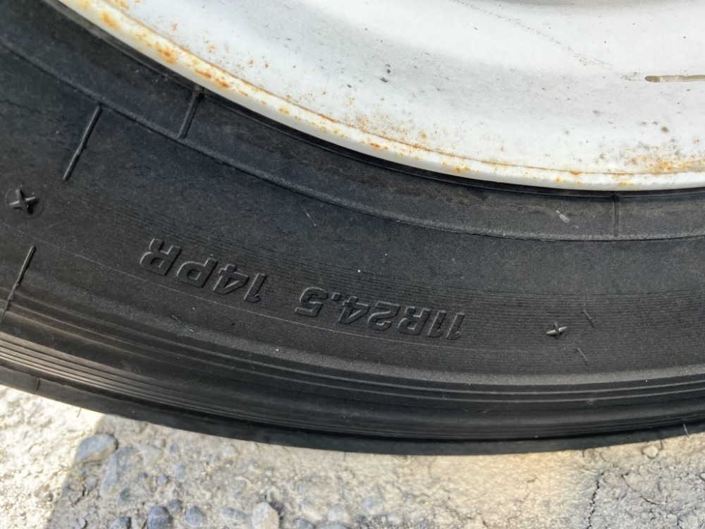 1968 Clough T/A Tanker Pup Trailer | J. Stout Auction