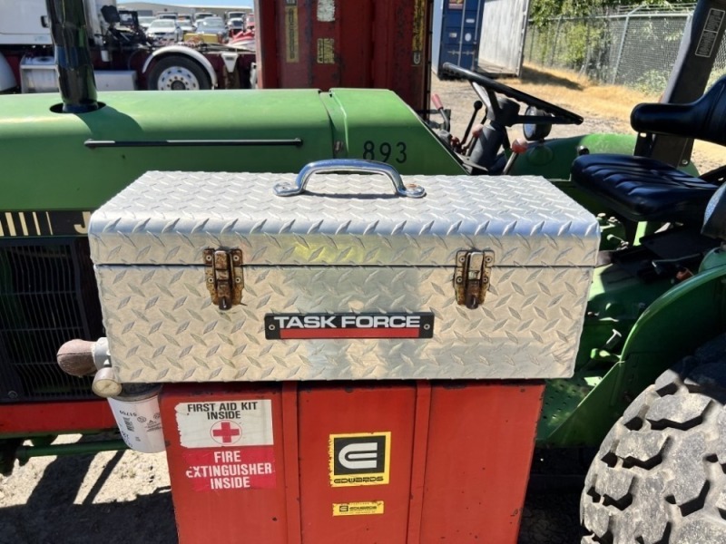 John Deere 2355 Tractor | J. Stout Auction