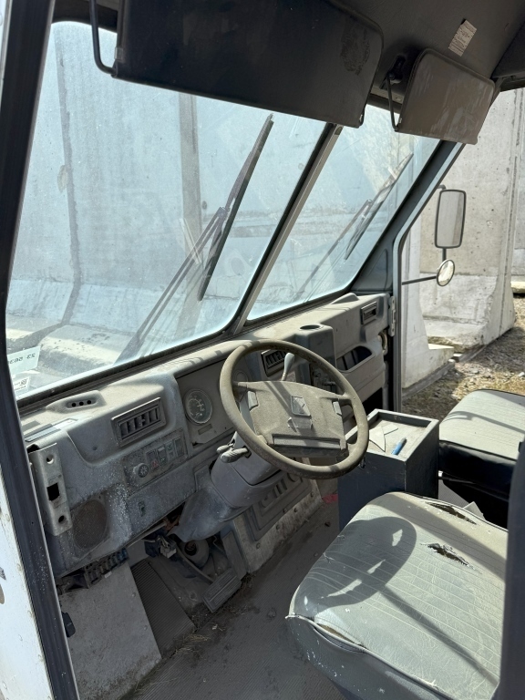 1994 UMC Aeromate Step Van | J. Stout Auction