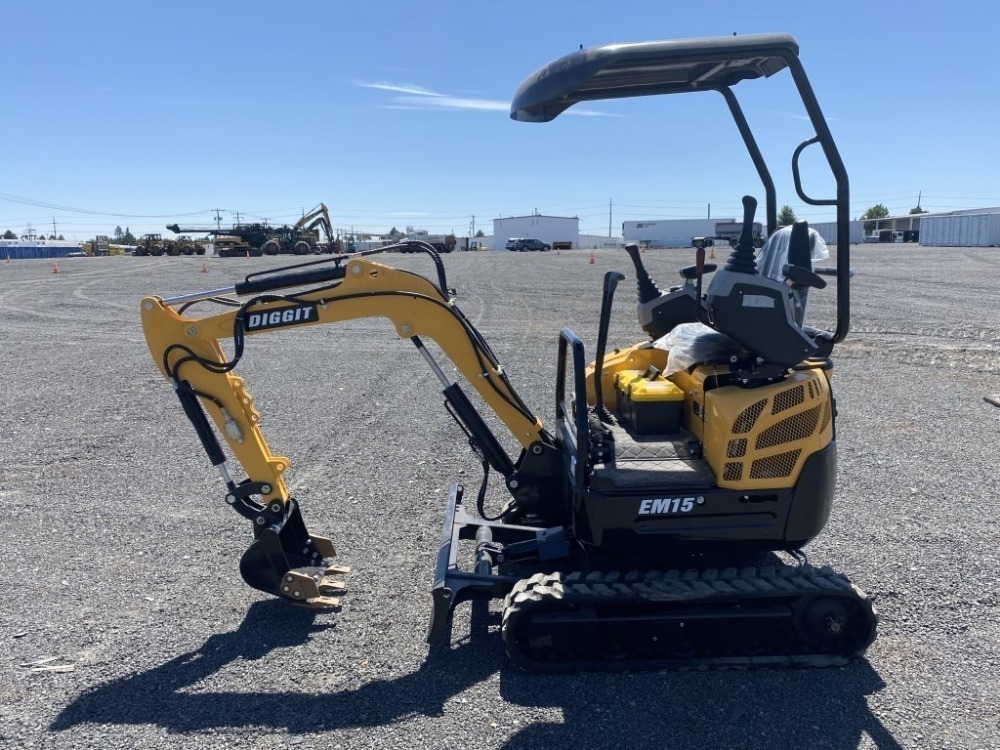 2023 Diggit EM15 Mini Hydraulic Excavator | J. Stout Auction