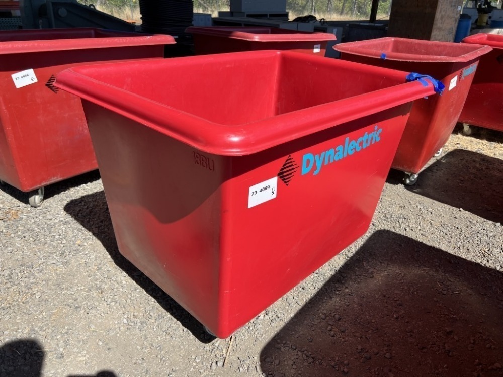 U-Line Poly Box Truck | J. Stout Auction