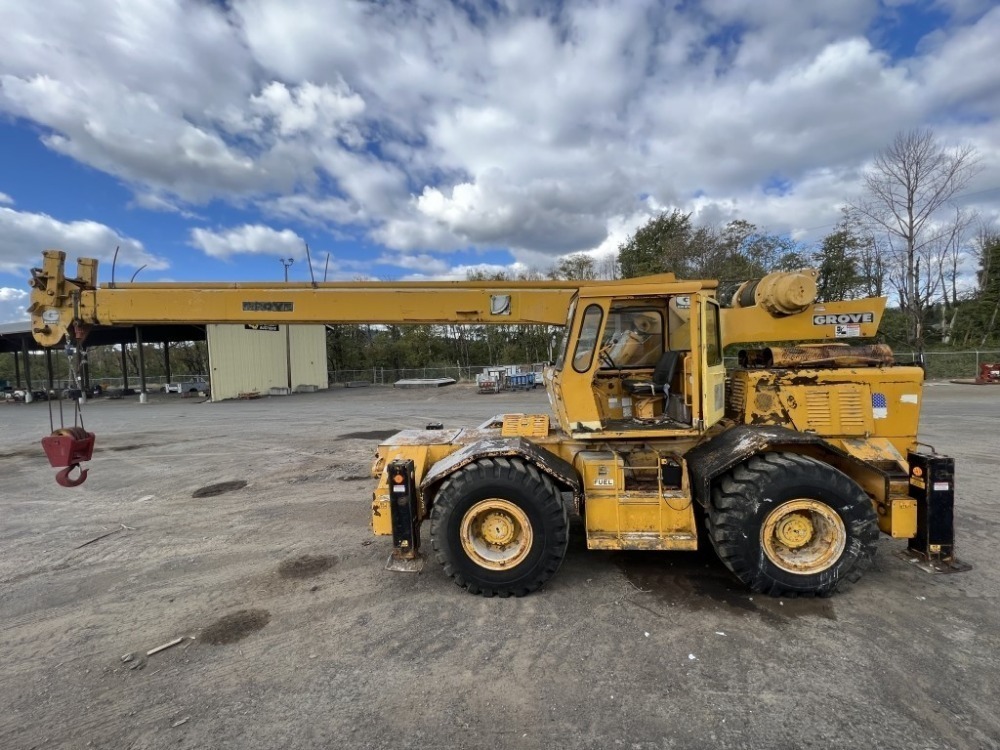 1970 Grove RT60S 4x4 Rough Terrain Crane | J. Stout Auction
