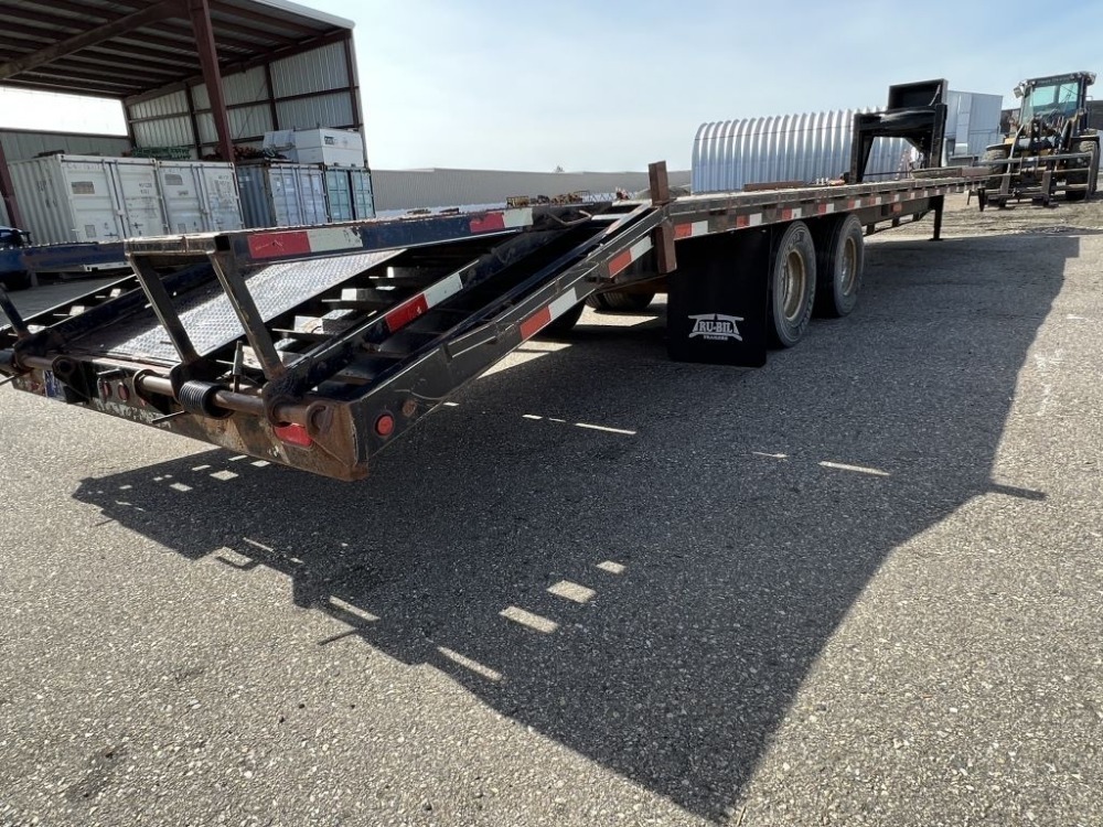2011 DCT Gooseneck Equipment Trailer | J. Stout Auction