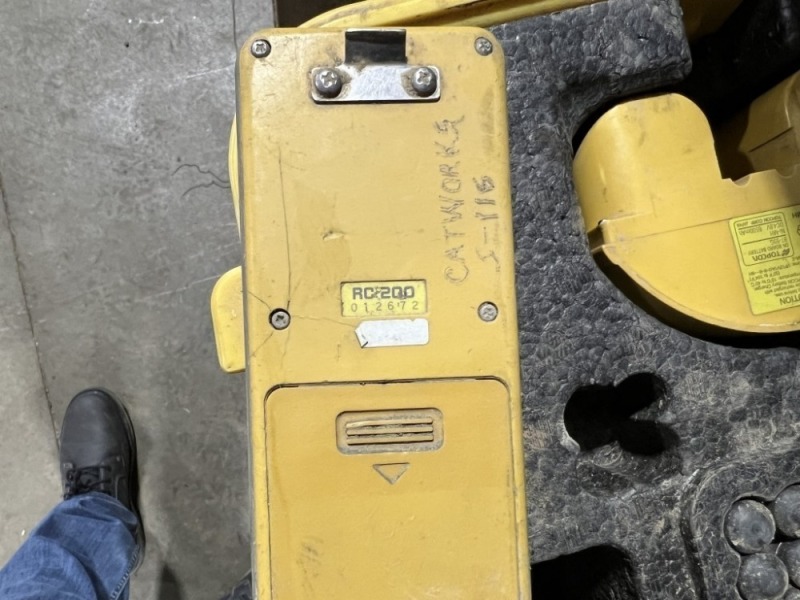Topcon TP-l4B Red Beam Pipe Laser | J. Stout Auction