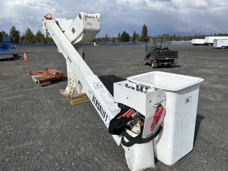1993 Versalift VST4000I Bucket Lift | J. Stout Auction